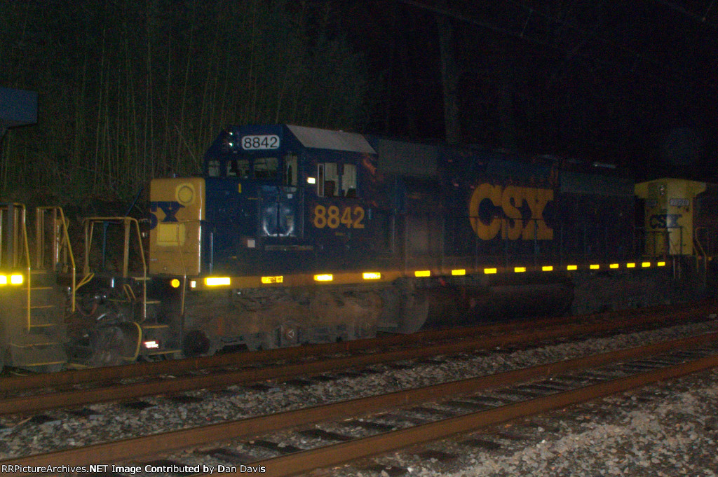 CSX SD40-2 8842 trails an ES40DC on Q438-20